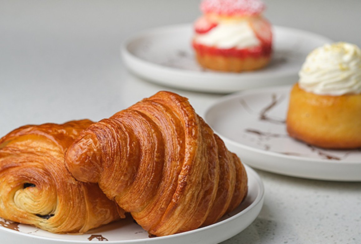 Crimson Hotel Filinvest City Opens Baker J for French Cuisine ...